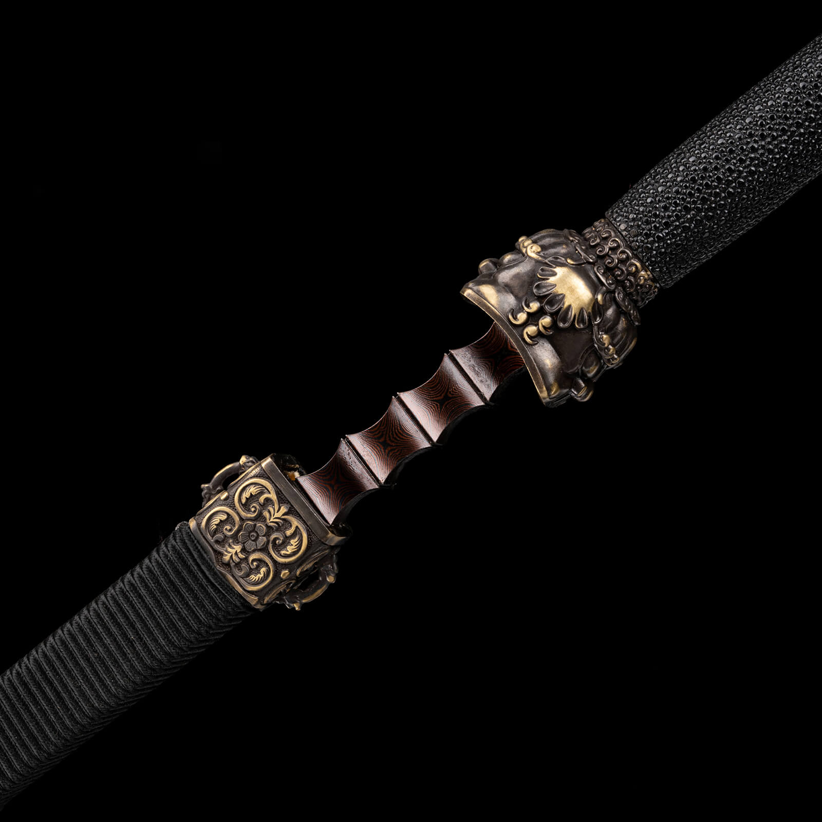 Handmade Chinese Traditional Eighteen Weapons Pattern Steel Solid Wood ...